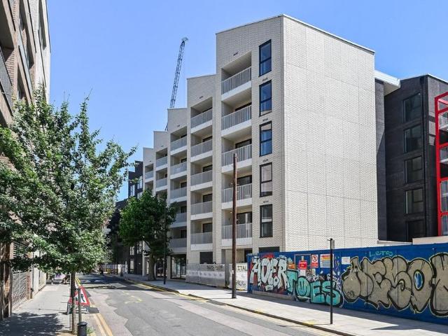 3 bedroom flat to rent