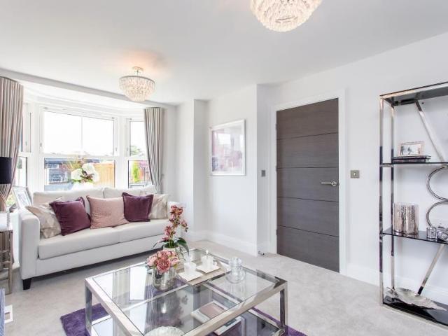 3 bedroom flat to rent