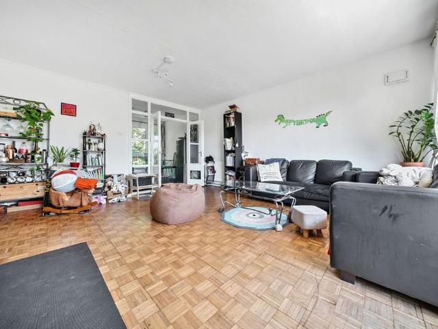 3 bedroom flat to rent