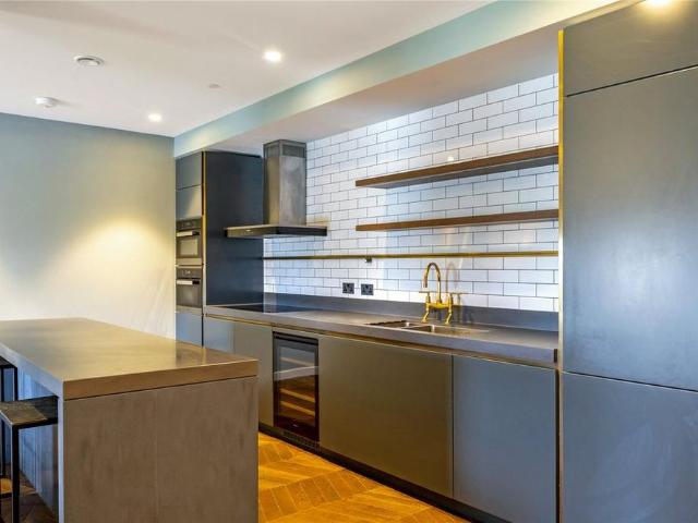 3 bedroom flat to rent