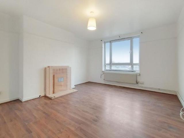 3 bedroom flat to rent