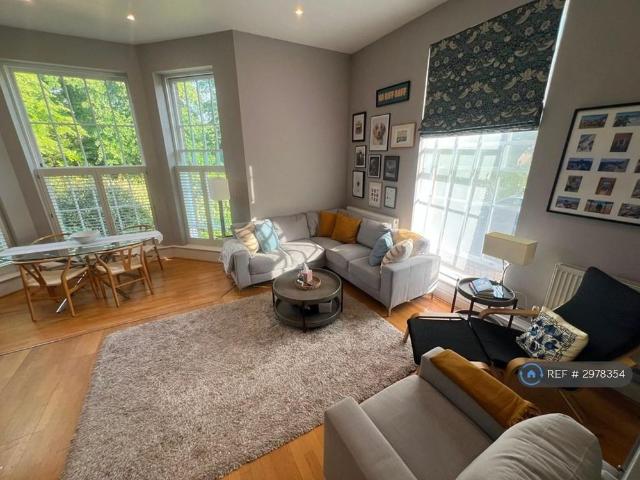 3 bedroom flat to rent