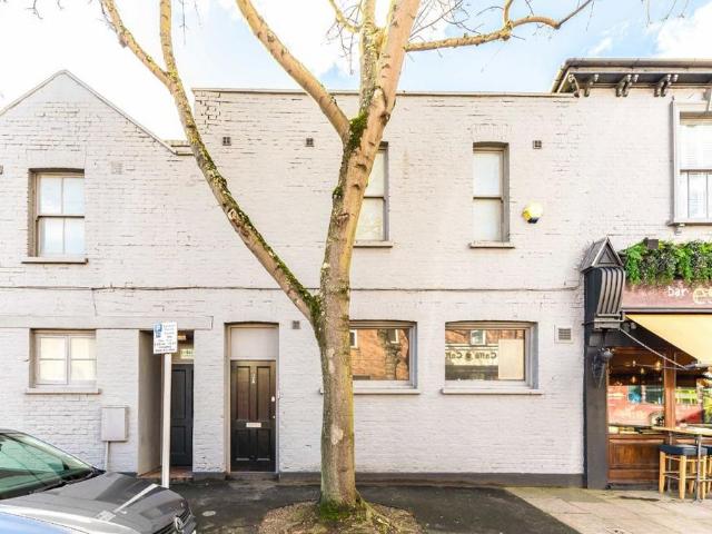 3 bedroom flat to rent