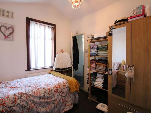 3 bedroom flat to rent