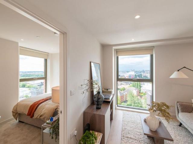 3 bedroom flat to rent