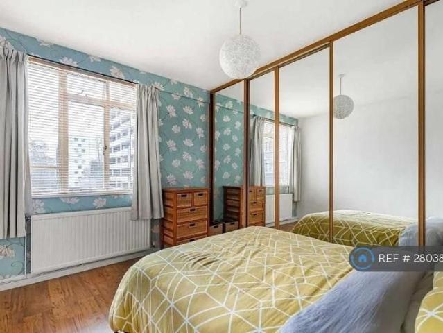 3 bedroom flat to rent