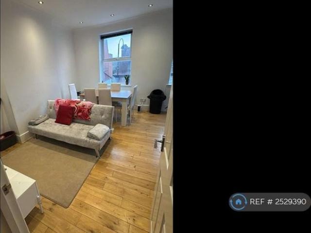 3 bedroom flat to rent