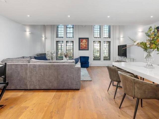 3 bedroom flat to rent