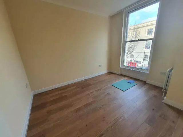 3 bedroom flat to rent
