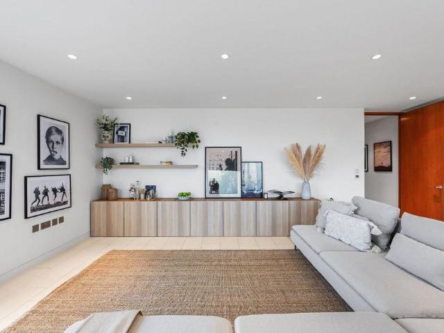 3 bedroom flat to rent