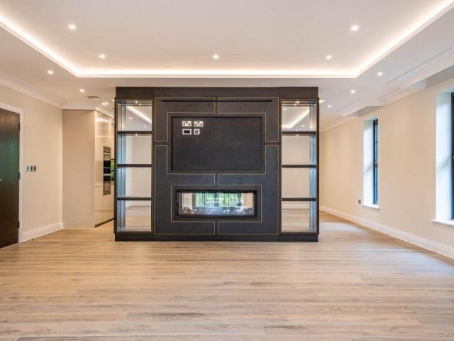 3 bedroom flat to rent