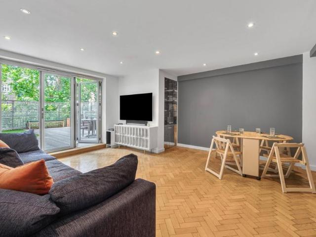3 bedroom flat to rent