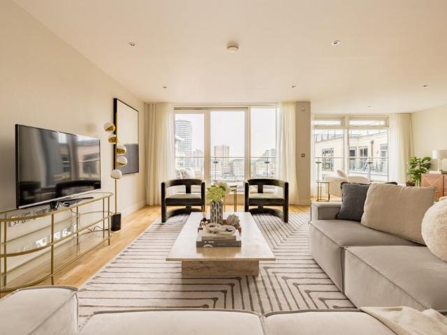 3 bedroom flat to rent