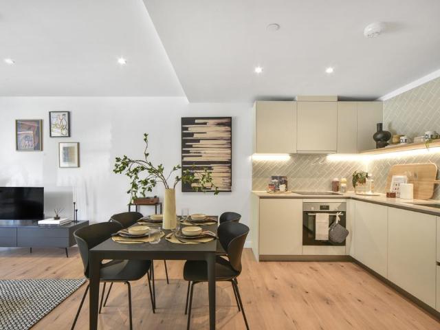3 bedroom flat to rent