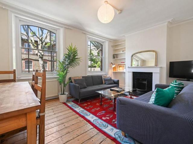 3 bedroom flat to rent