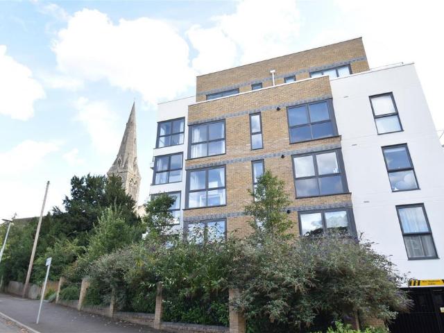 3 bedroom flat to rent