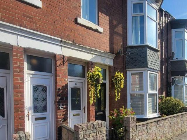 3 bedroom flat to rent