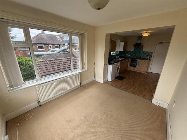 3 bedroom flat to rent