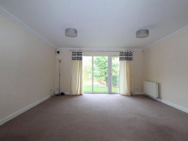 3 bedroom flat to rent