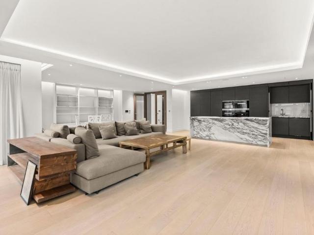 3 bedroom flat to rent