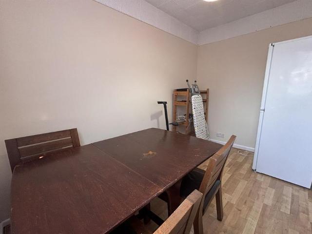 3 bedroom flat to rent