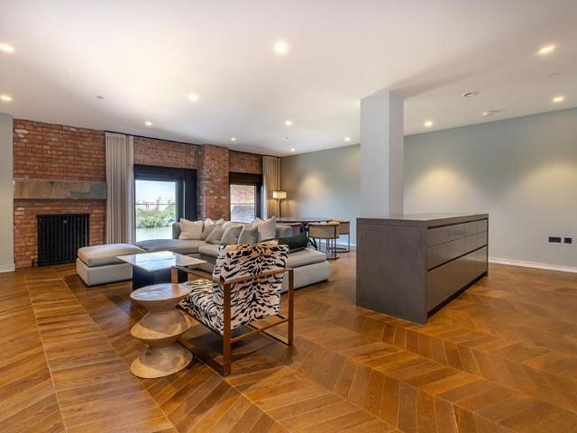 3 bedroom flat to rent