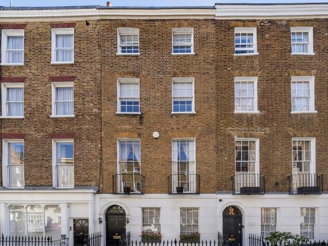 3 bedroom flat to rent