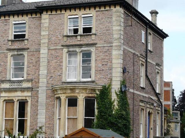 3 bedroom flat to rent