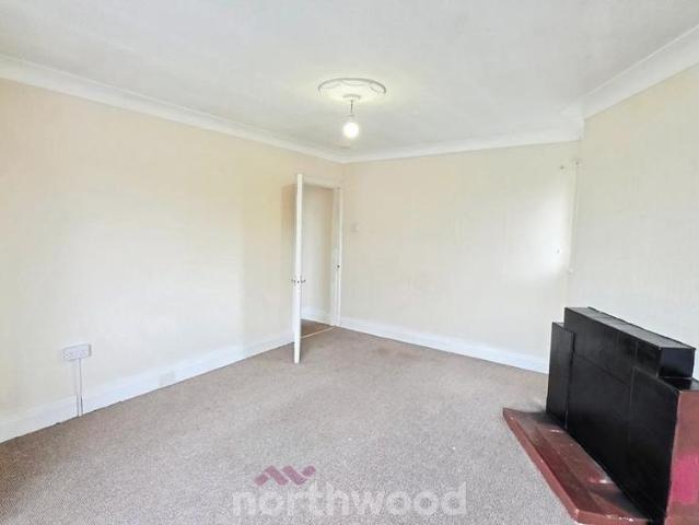 3 bedroom flat to rent