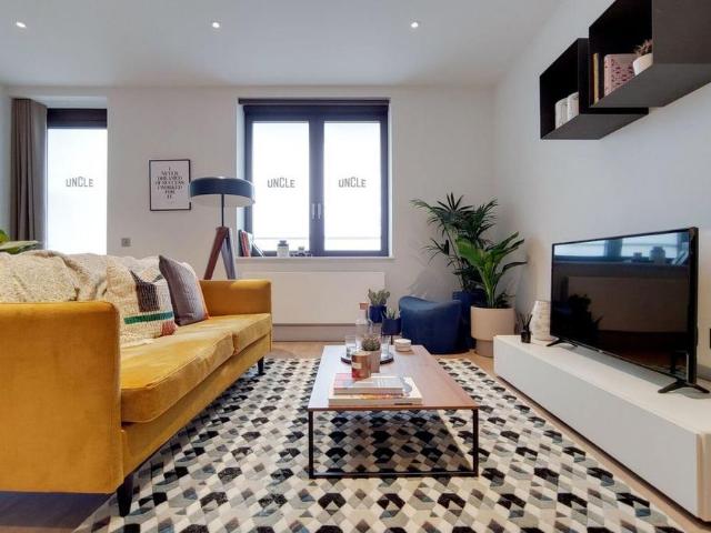 3 bedroom flat to rent