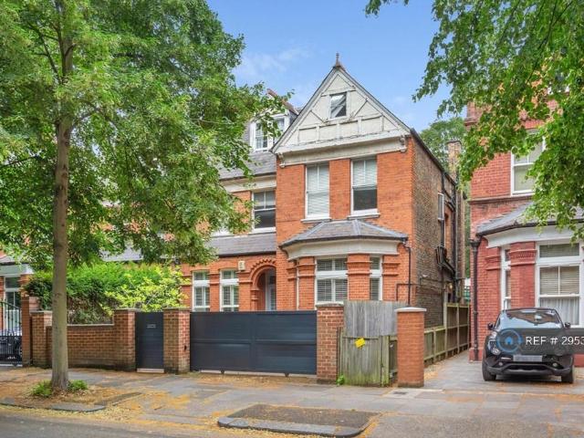 3 bedroom flat to rent