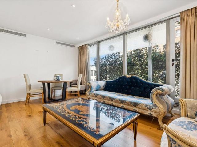 3 bedroom flat to rent