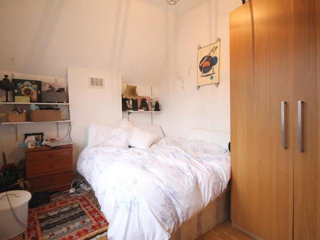 3 bedroom flat to rent