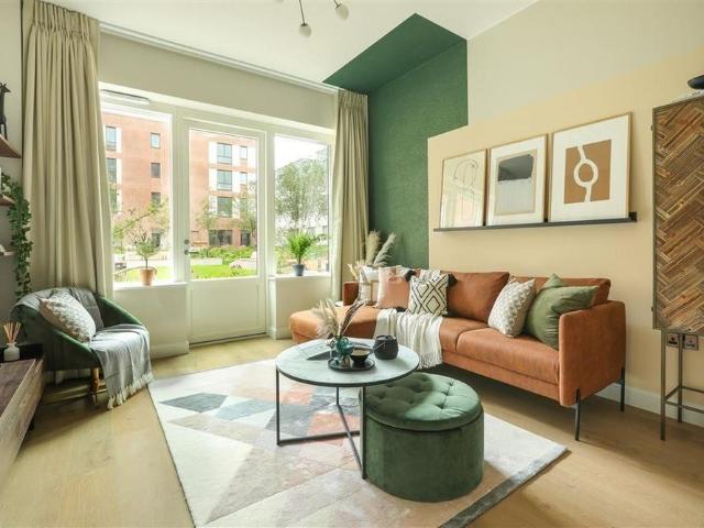 3 bedroom flat to rent