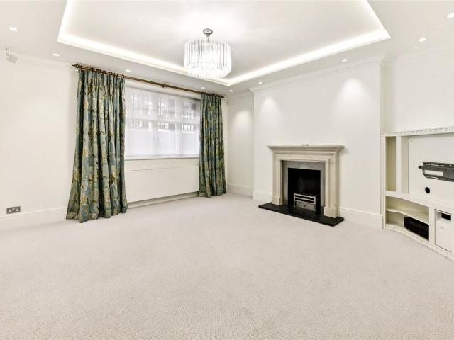 3 bedroom flat to rent