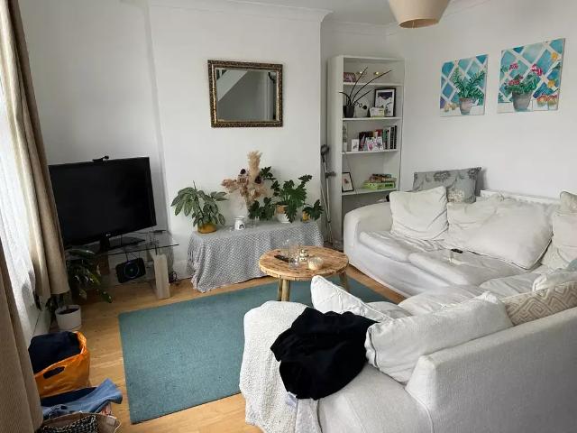 3 bedroom flat to rent