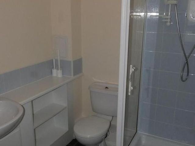 3 bedroom flat to rent
