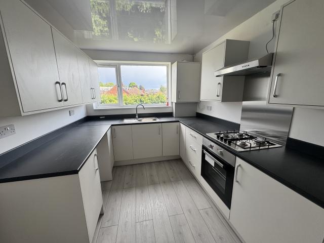3 bedroom flat to rent