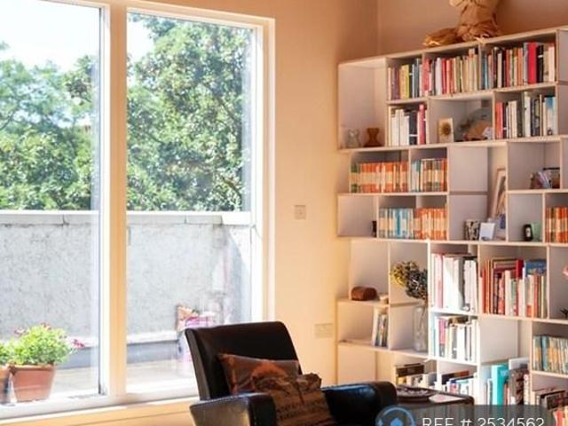 3 bedroom flat to rent
