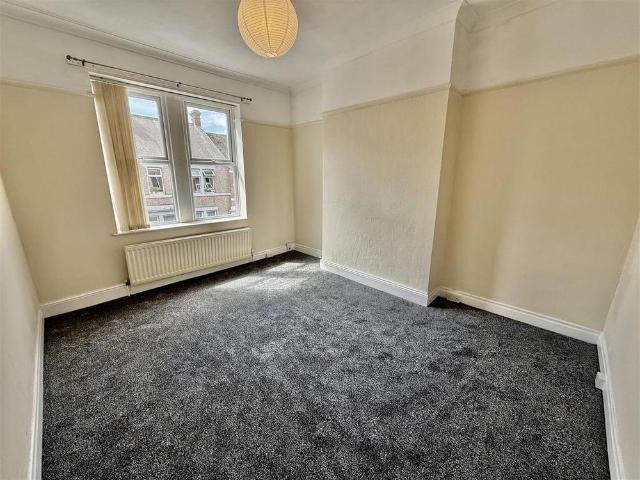 3 bedroom flat to rent