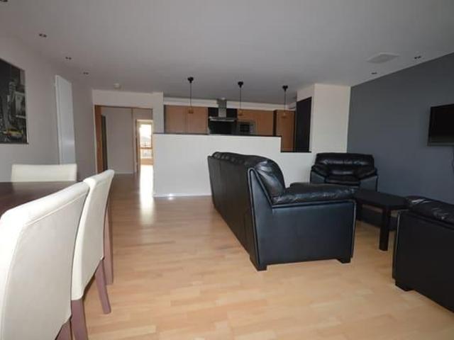 3 bedroom flat to rent