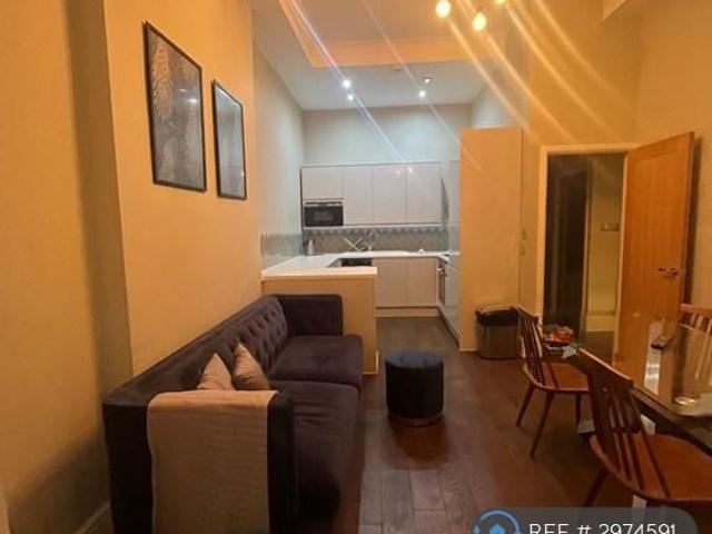 3 bedroom flat to rent