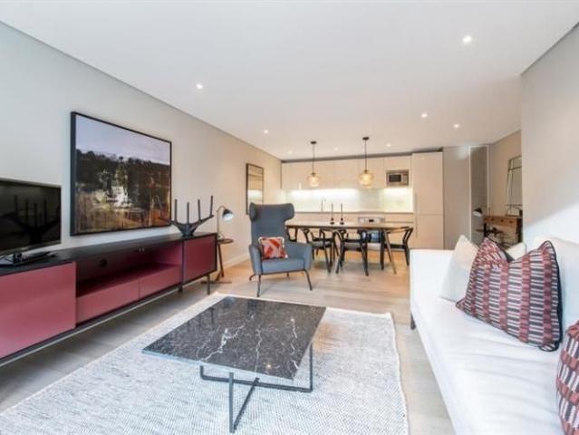 3 bedroom flat to rent