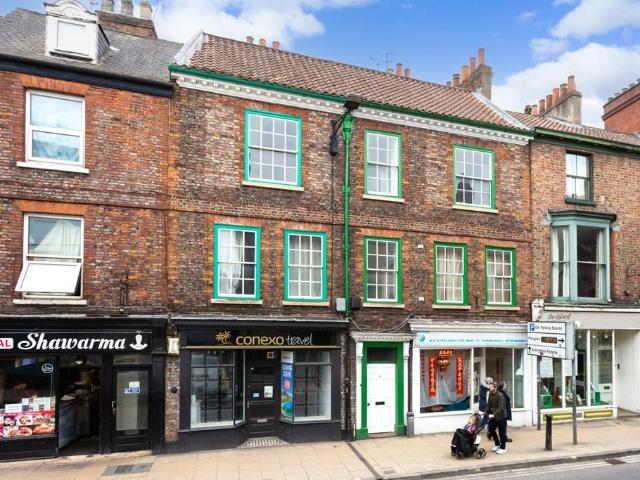 3 bedroom flat to rent
