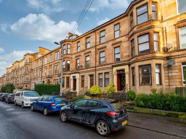 3 bedroom flat to rent
