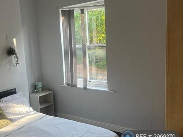 3 bedroom flat to rent