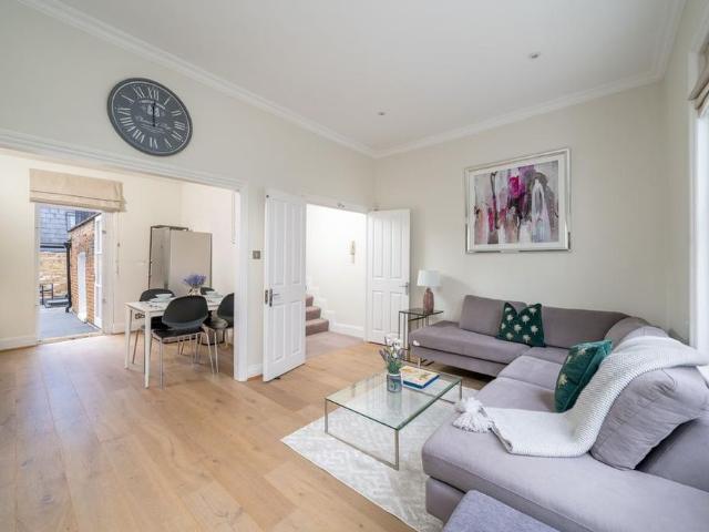 3 bedroom flat to rent