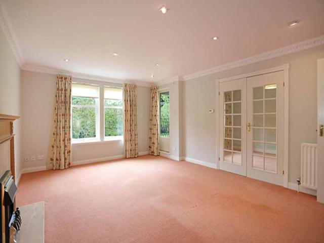 3 bedroom flat to rent