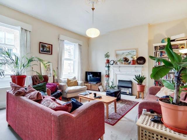 3 bedroom flat to rent