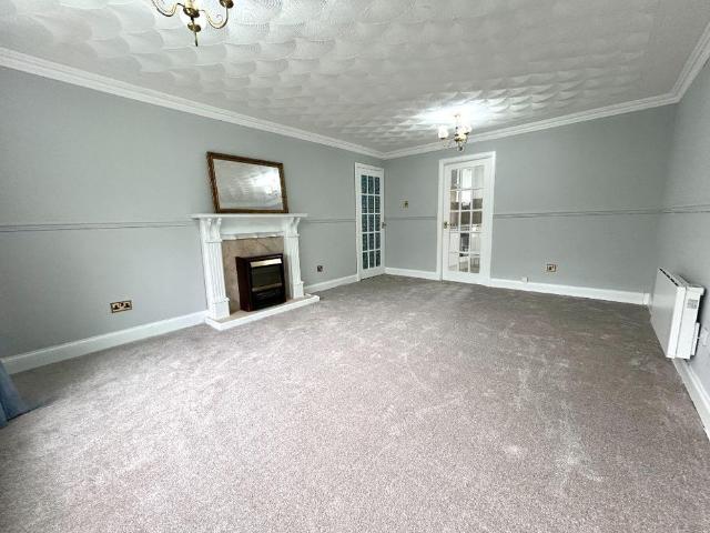 3 bedroom flat to rent